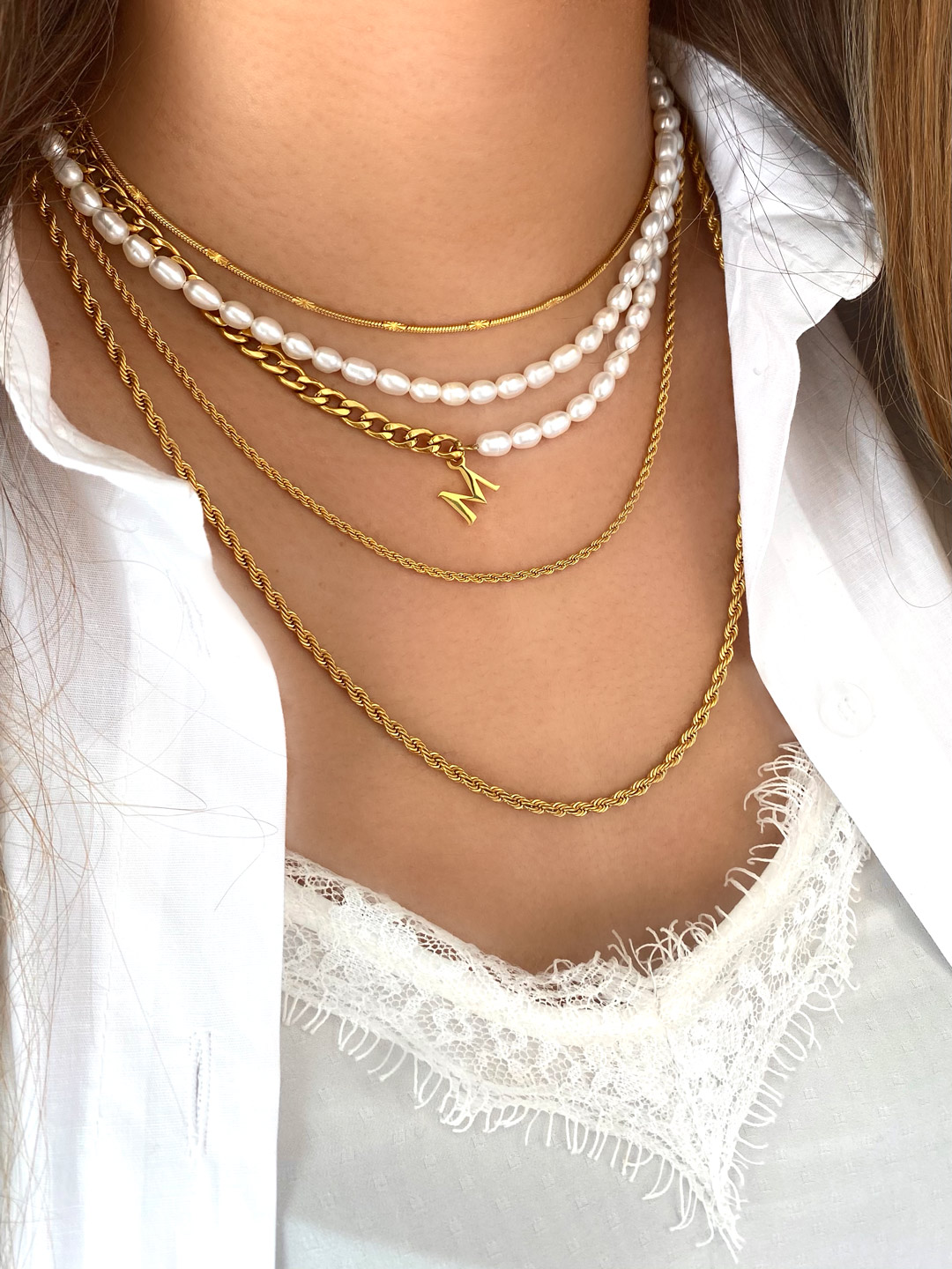Initial ketting chain & pearl goud | Letter ketting | Finaste.nl