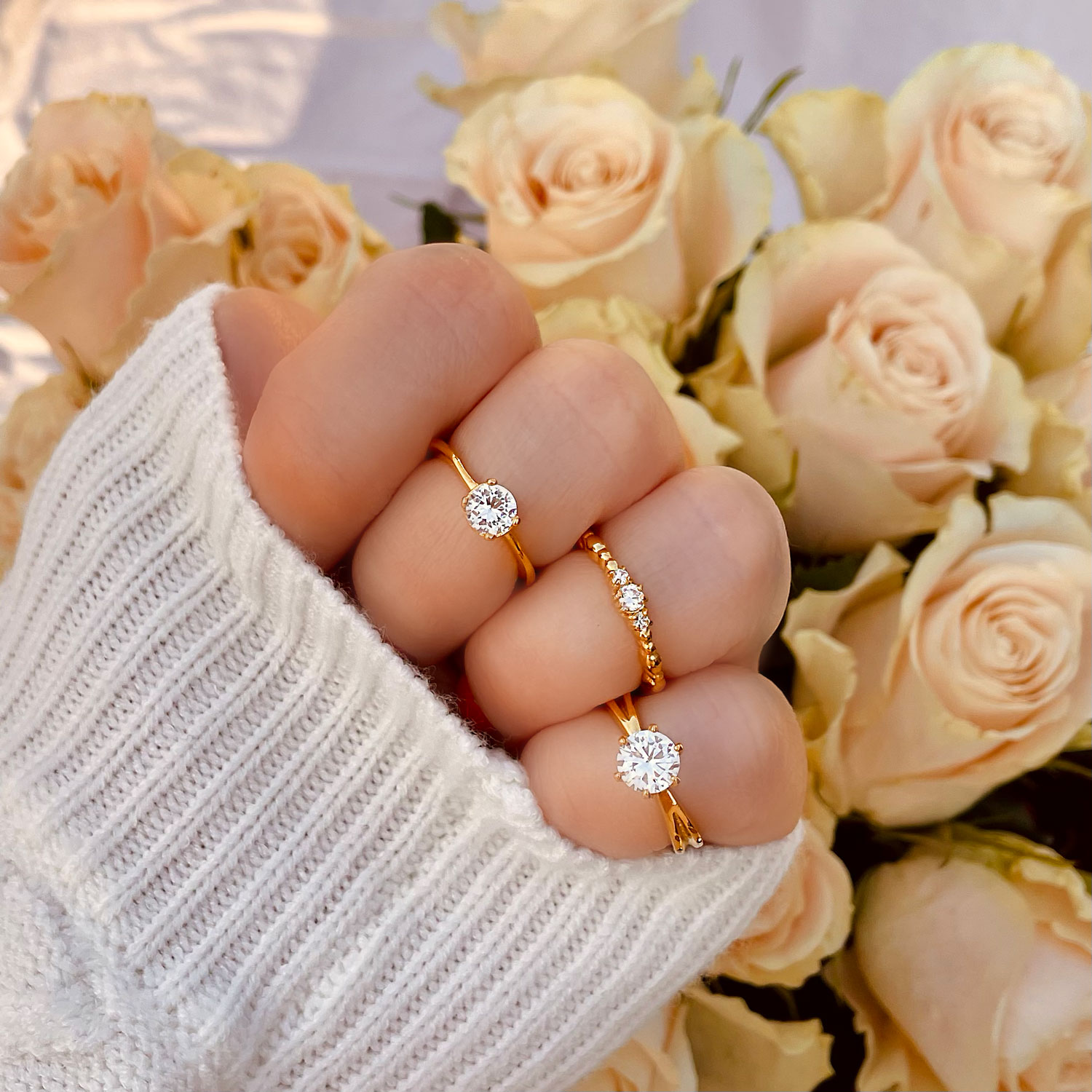 Royal ring met steentje goud kleurig | Ringen | Shop Finaste.nl