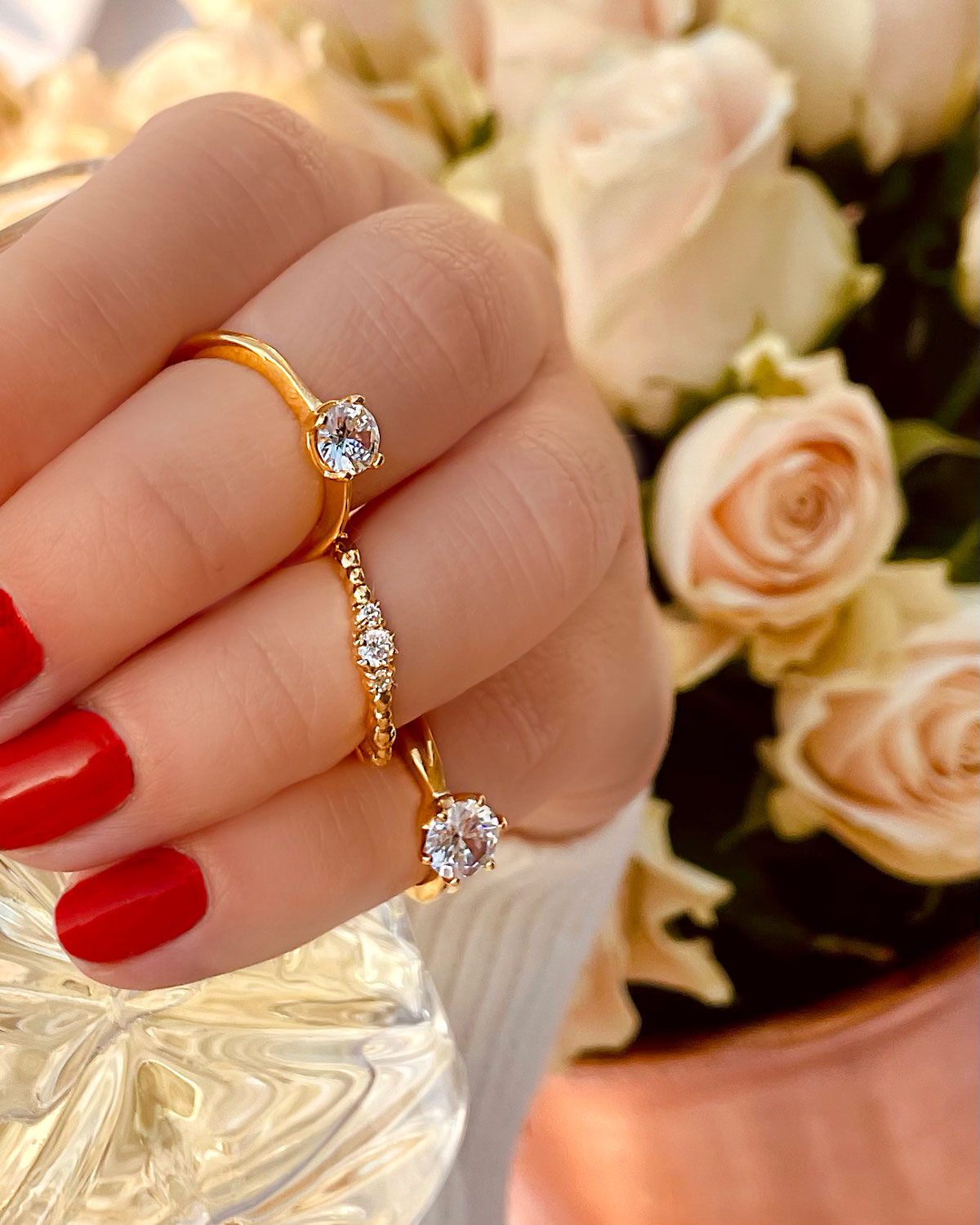 Royal ring met steentje goud kleurig | Ringen | Shop Finaste.nl