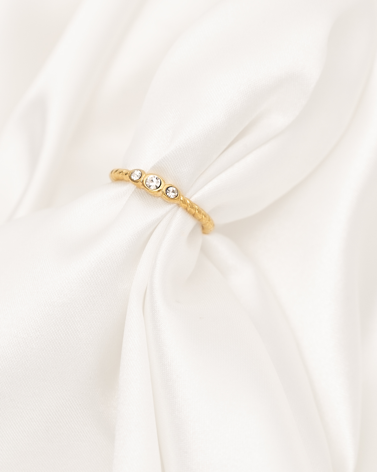 Gedraaide ring three stones | Verstelbare ring | Shop op Finaste