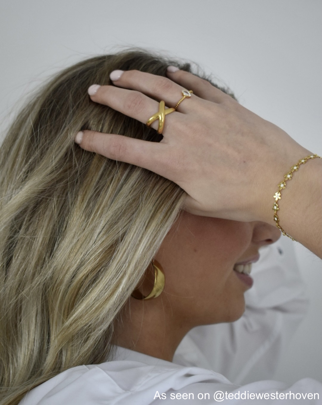 Influencer ring verstelbaar goudkleurig | Ringen | Shop Finaste.nl